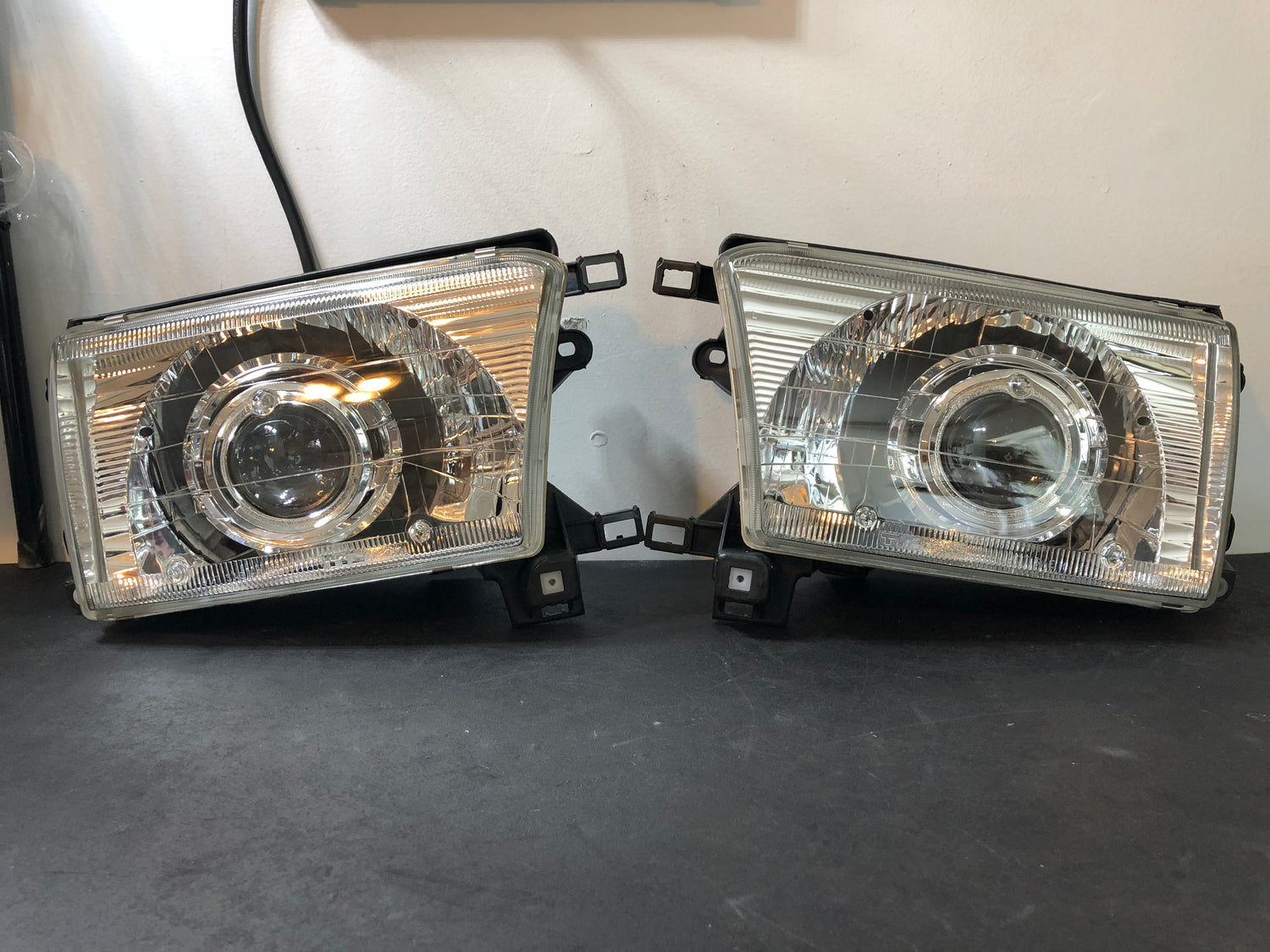 1996 2002 3rd Gen 4runner Led Retrofit Headlights Srq Fabrications