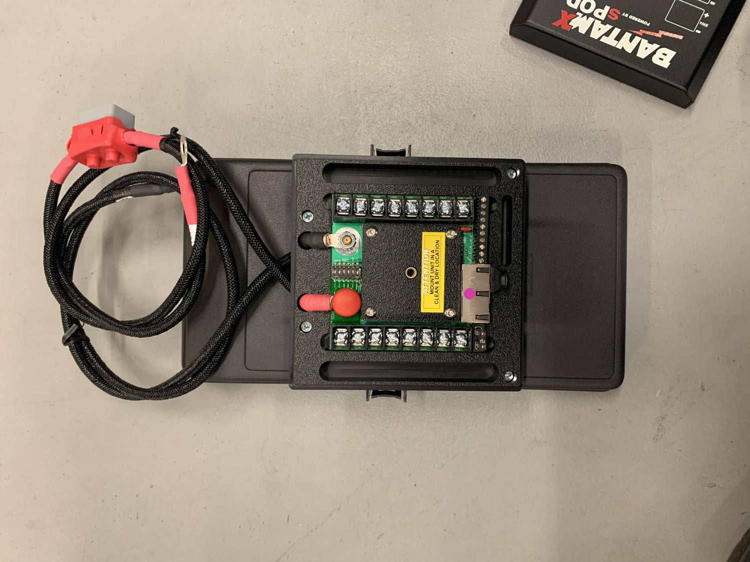 sPOD BantamX HD for Uni with 36 Inch Battery Cables – SRQ Fabrications